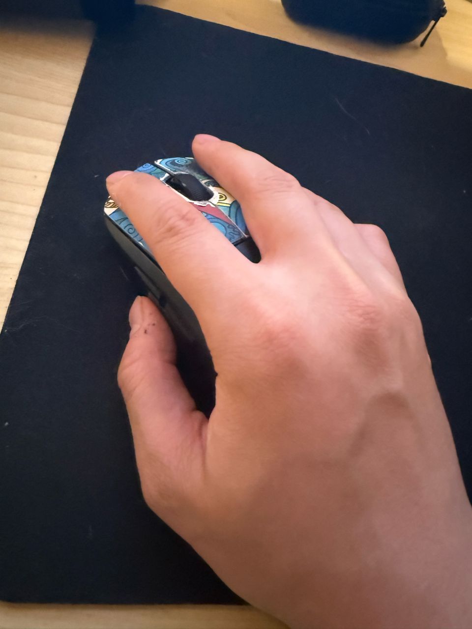 雷柏vt3怎么样，gpw一代想换，趴握主玩fps 178