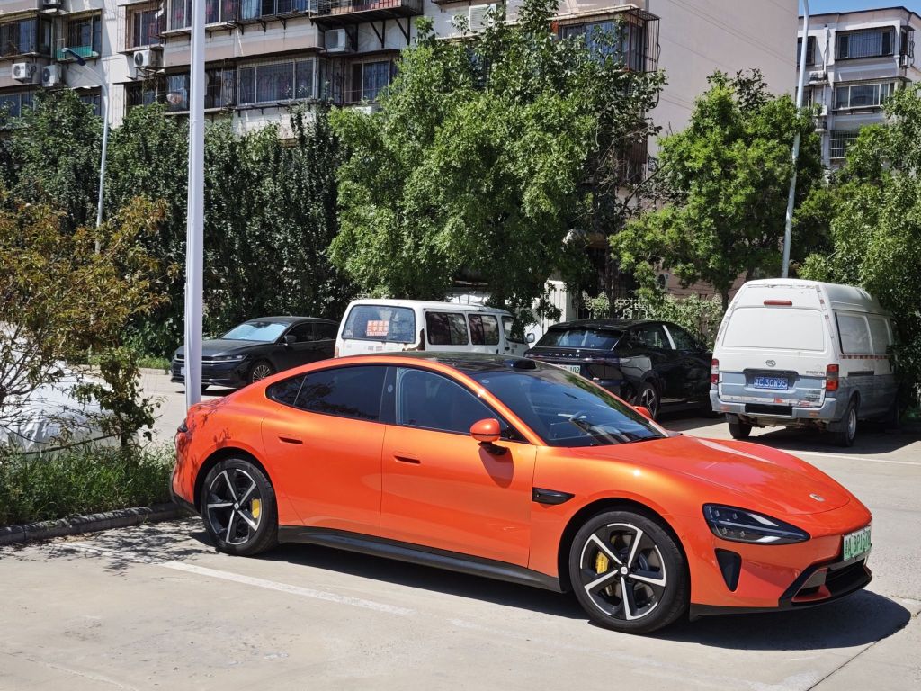 SU7部分配置下架，是不是说明要改款了，橙色和寒武岩灰都退役了，退的还都是和YU7相同的颜色，我 NGA玩家社区