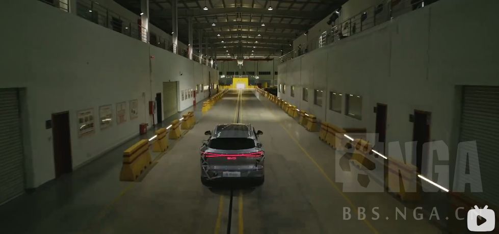 BYD放出2个海狮06的安全测试视频，碰撞后的车辆电池完好，有点东西 NGA玩家社区