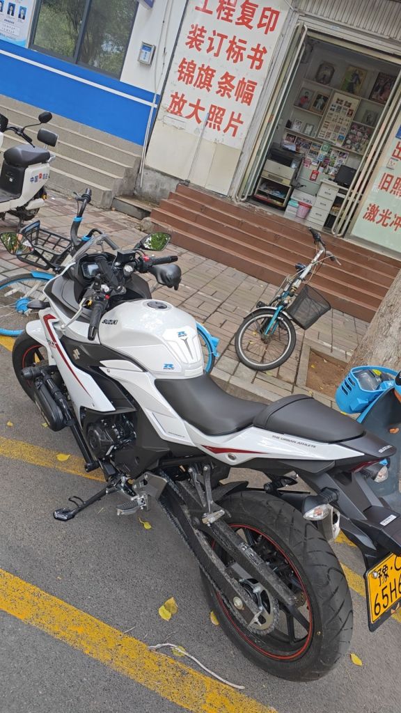 提车喽，GSX250落地2W2，顺便求推荐个手套 NGA玩家社区