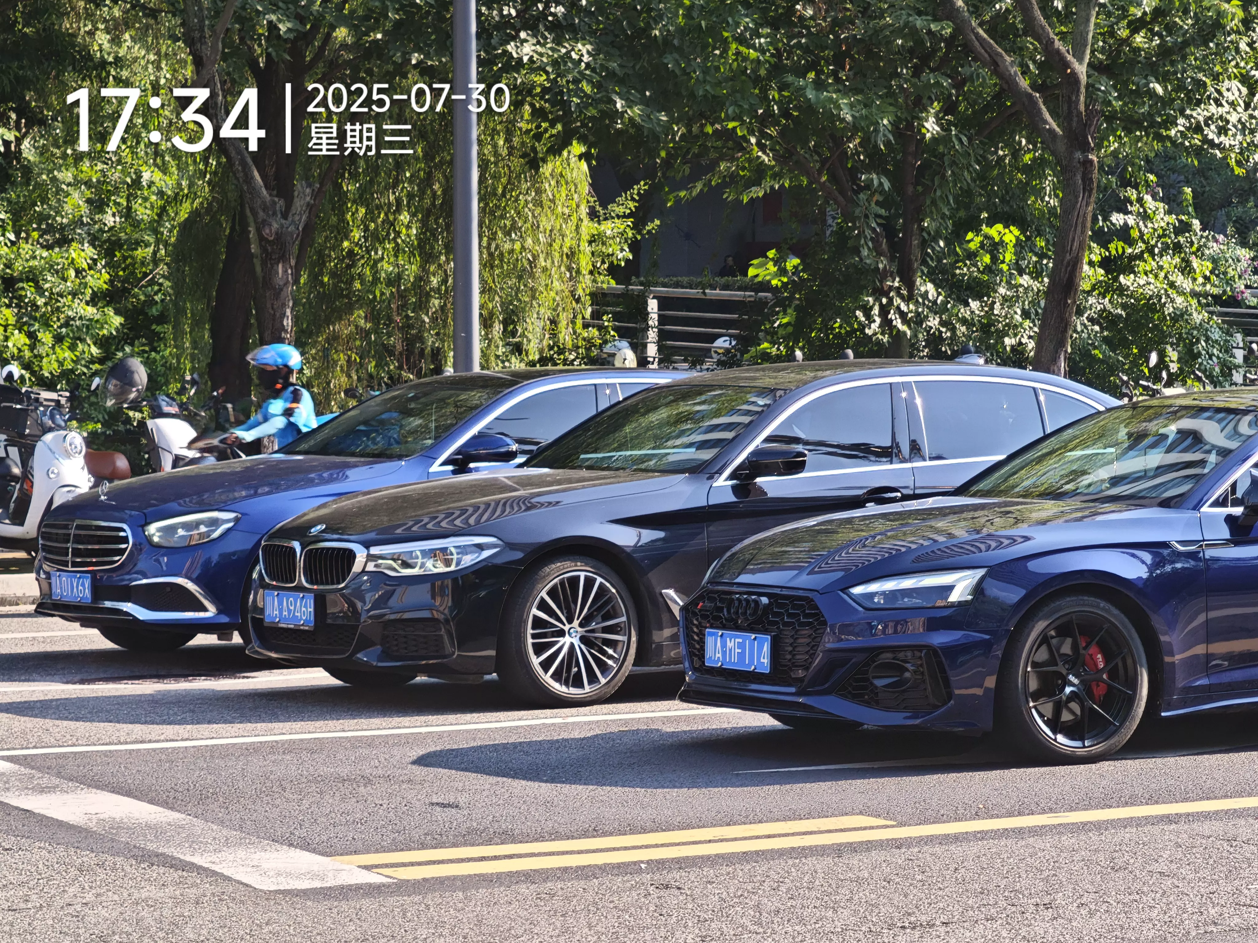 下班路口看到的bba，哪个帅 NGA玩家社区