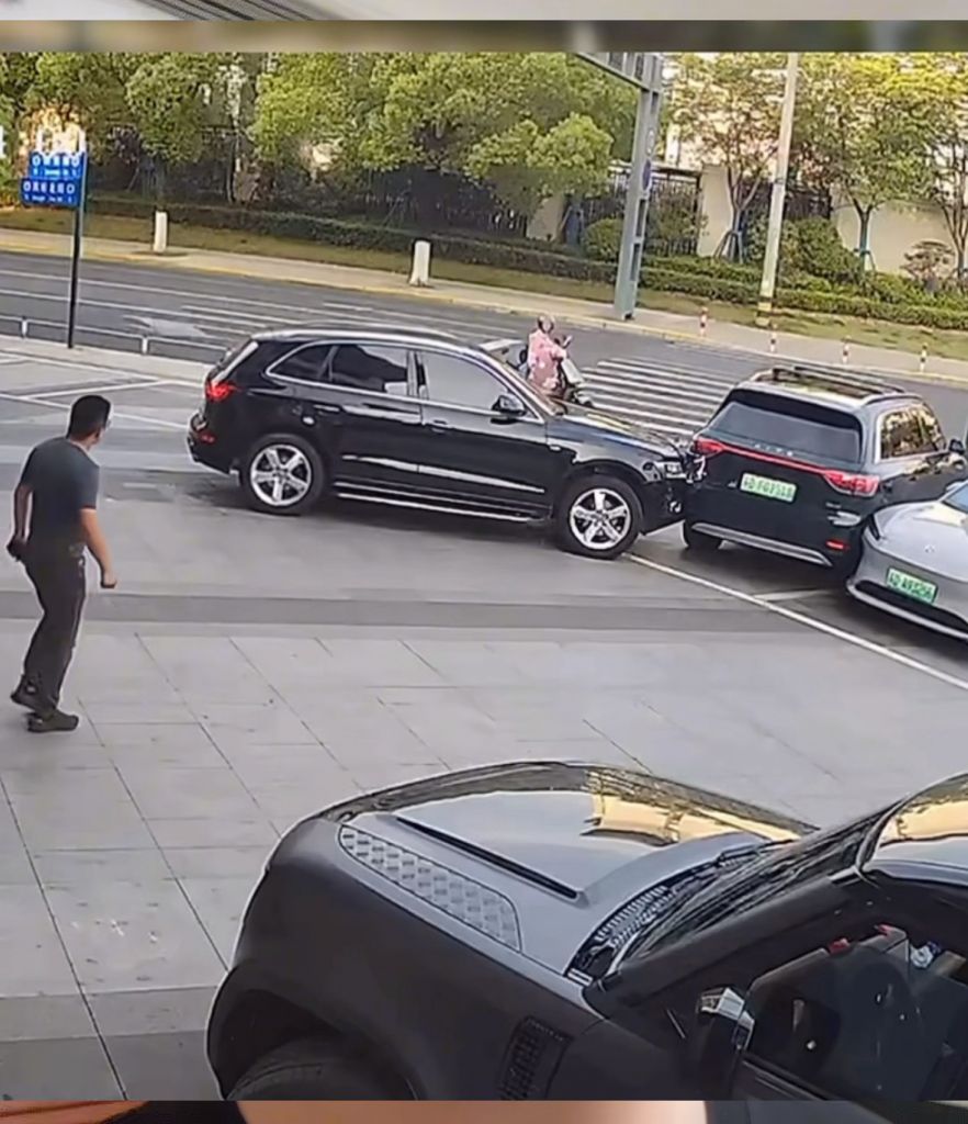 米yu7下雨天车祸这画面 NGA玩家社区