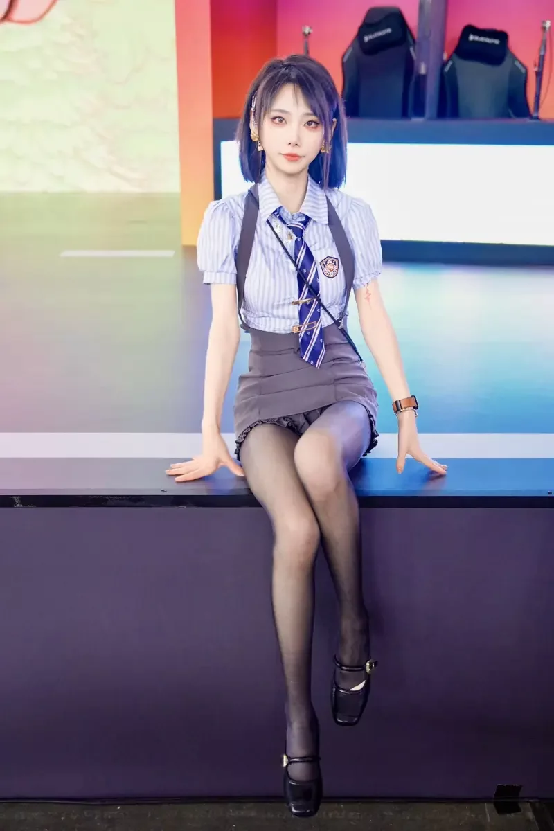 up lgd比赛的互动主持人是谁啊 NGA玩家社区