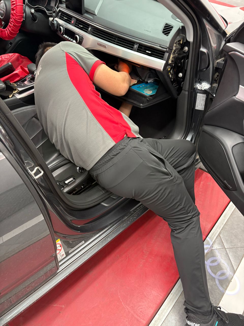 偶遇一台特别的A4 NGA玩家社区