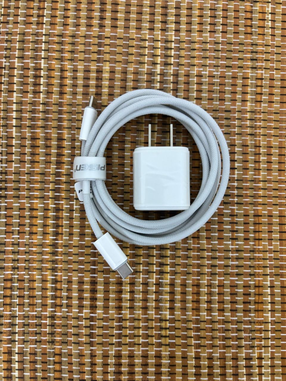 出一个30w的氮化镓充电器加两米线 NGA玩家社区