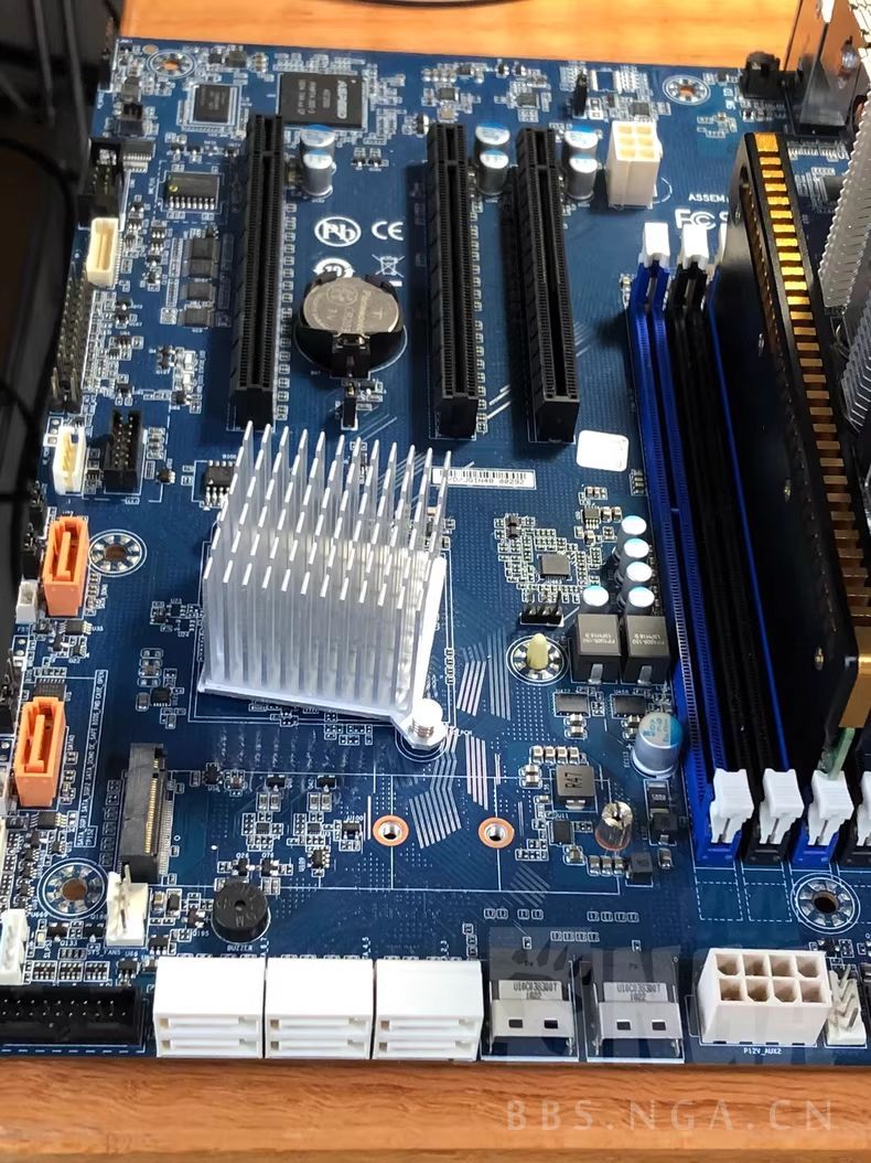 技嘉MF51-es0 x550 双万兆 c422 Lga2066 w2200/w2100 主板 allinone nas主板 支持pcie拆分 990元出。 NGA玩家社区