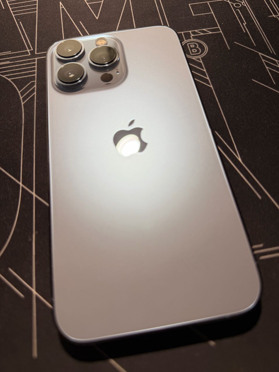 出一台iPhone 13pro 256蓝色，换过电池，2800 NGA玩家社区