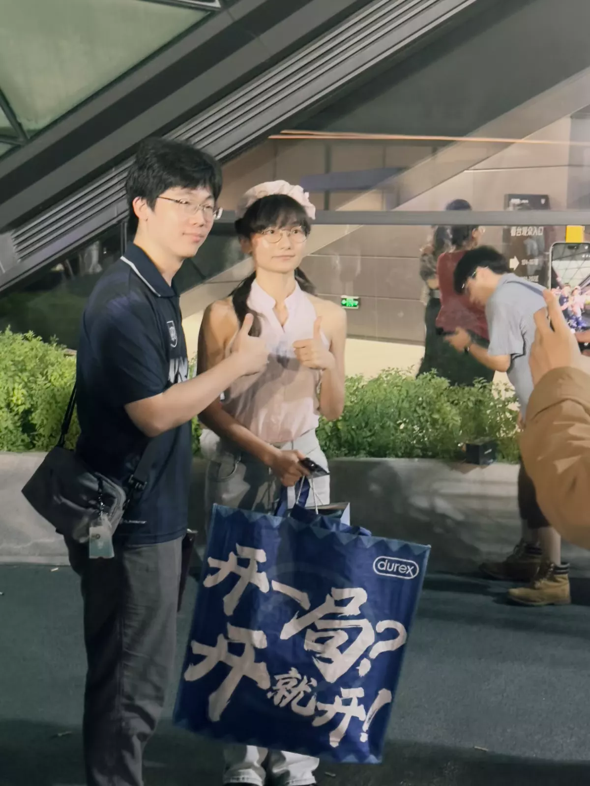 [联盟赛事] 原来lpl决赛那天，faker也来线下观赛了 NGA玩家社区