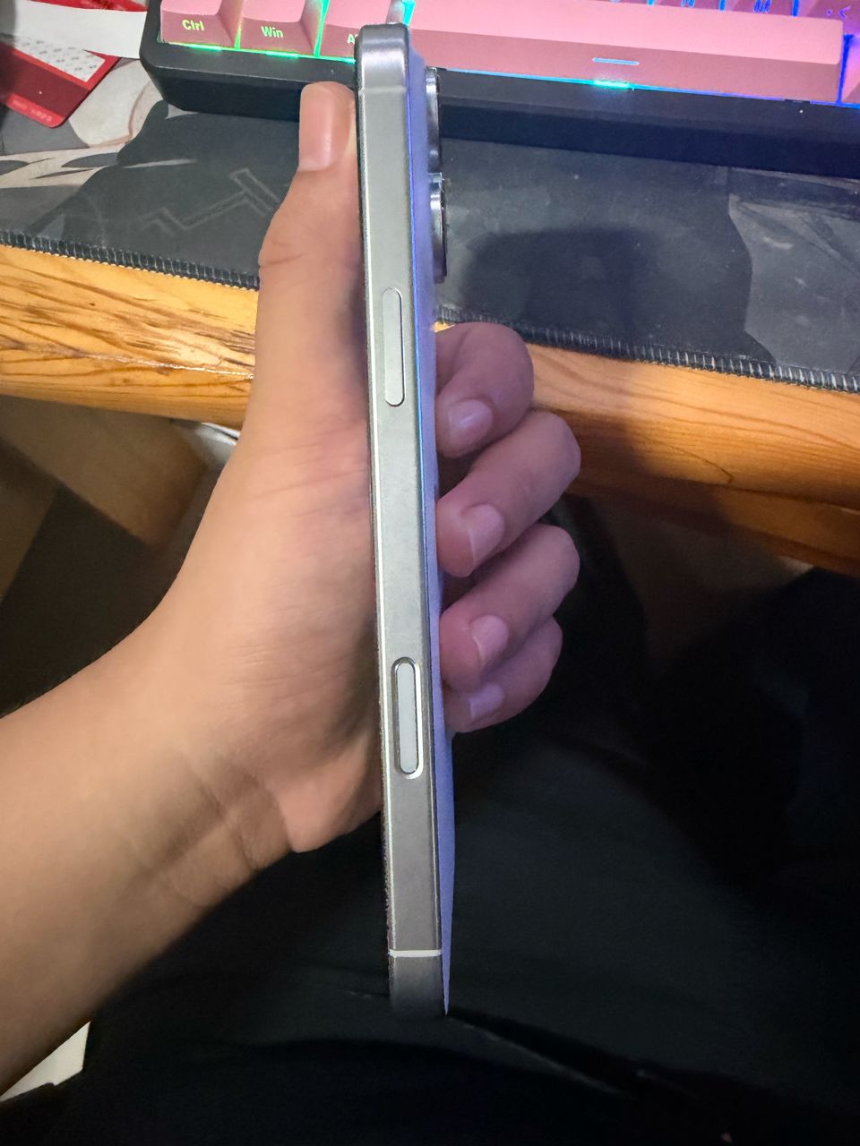 出一个16pm白256 NGA玩家社区