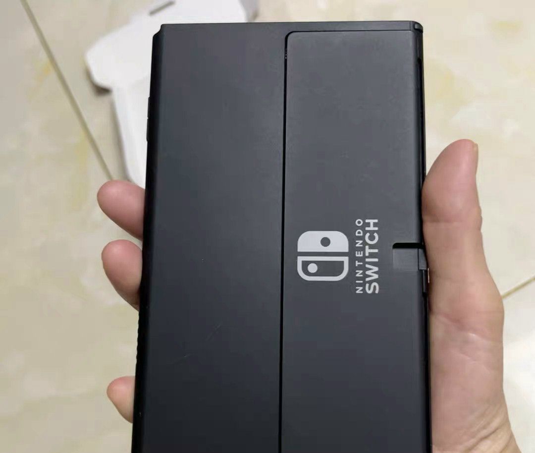 收台未破解switch oled ，成色要好一点的。 178