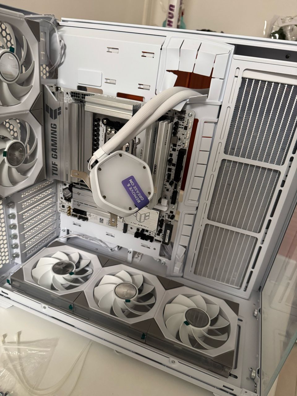 求助，龙影二代配联力o11 compact风扇该怎么进风出风？ NGA玩家社区