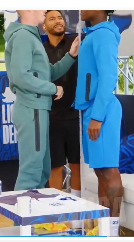 [辟谣]梅努身高190？ NGA玩家社区