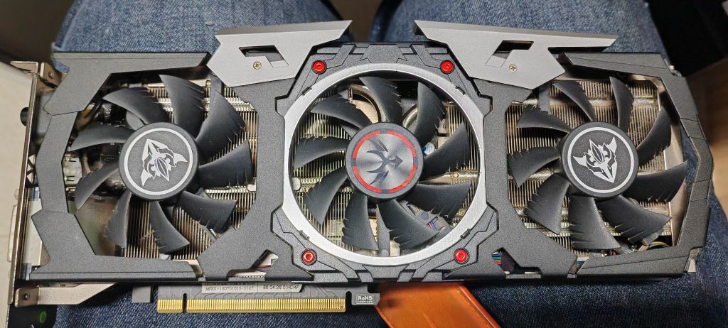 出一张七彩虹1070 8G显卡，最好北京自提 178