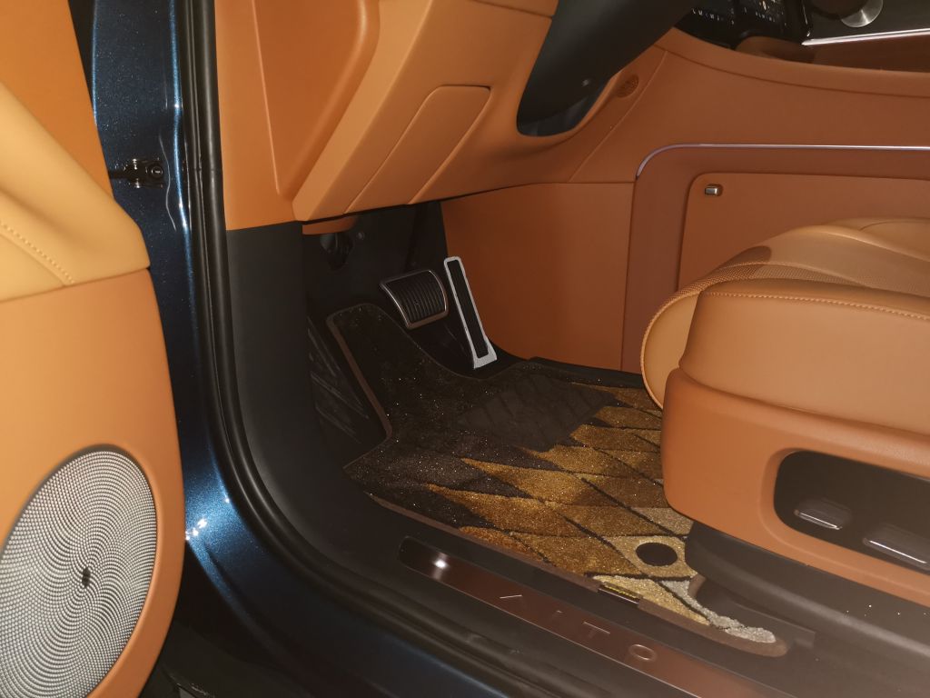 问界M9脚垫该怎么选啊 NGA玩家社区