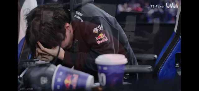 22年哭的浑身颤抖的keria也蜕变成了决胜局也能笑着打的人了 NGA玩家社区