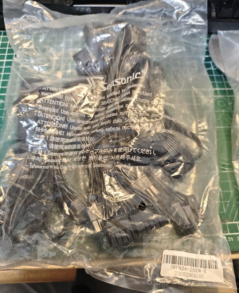 海韵1000W电源 SSR-1000FX NGA玩家社区